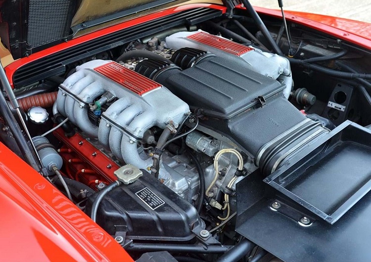 FERRARI TESTAROSSA AT THE HISTORICS AUTIONEERS AUCTION. Used car ...